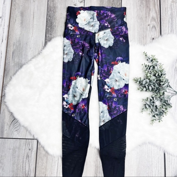 JoyLab | Pants & Jumpsuits | Joy Lab Floral Print High Waisted Crop ...
